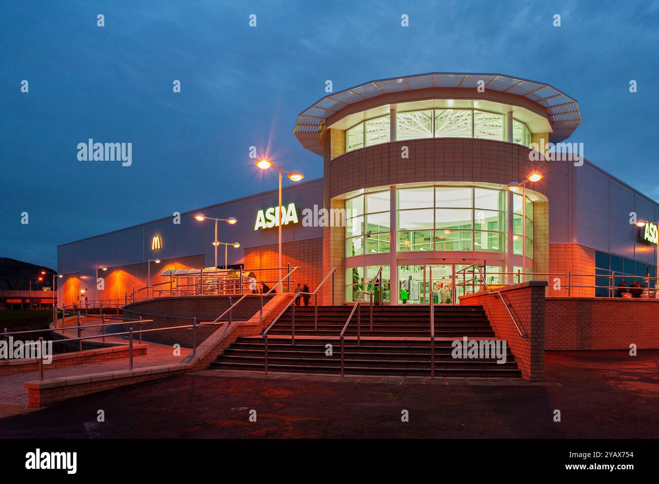 Asda Superstore at Chesser, Edinburgh, Scotland in 2003 Stock Photo - Alamy