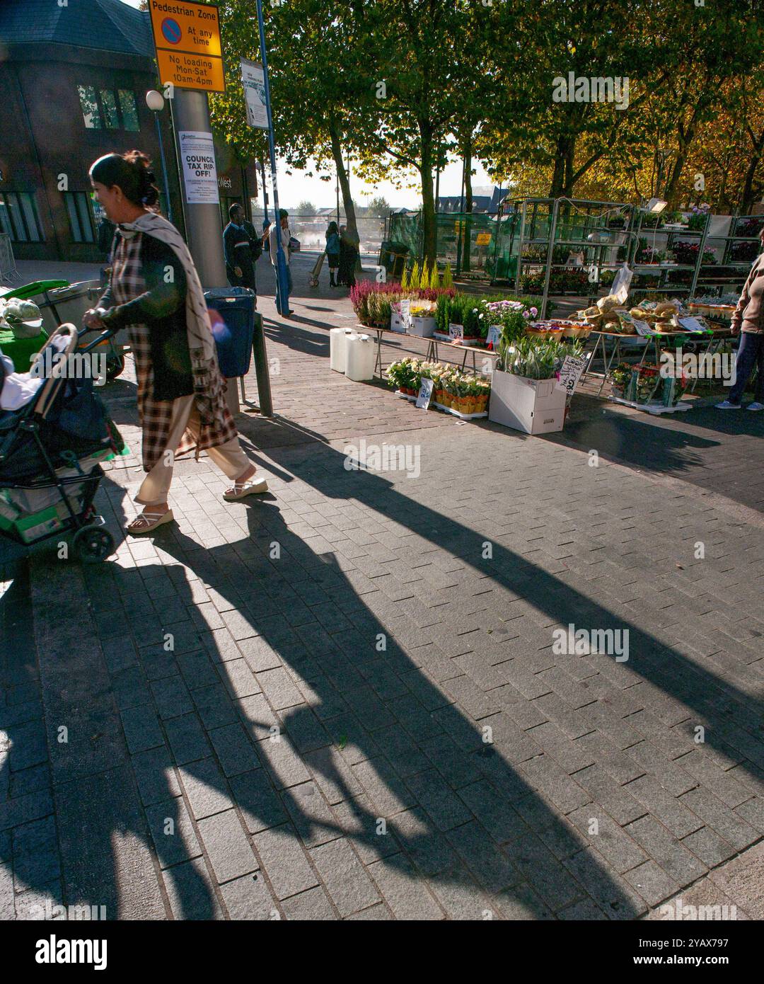 High Street Walthamstow, east end of London, Uk in 2003 Stock Photo - Alamy