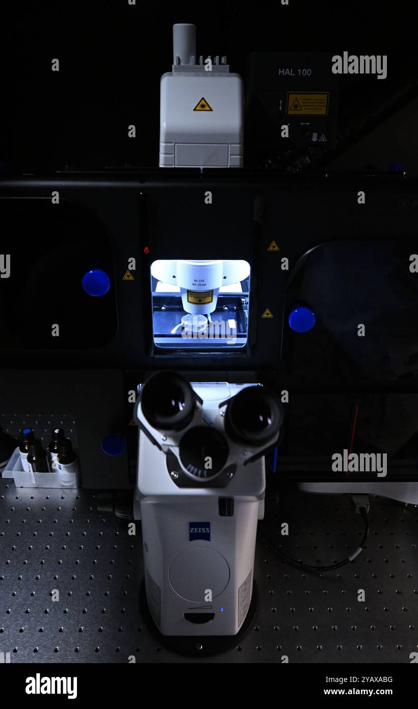 THEME PICTURE - Project 'capturing the future': The Imaging & Optics Facility at the ISTA Campus ...