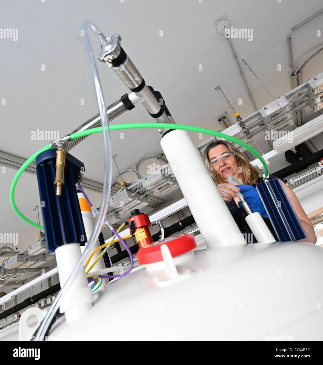 THEME PICTURE - Project 'capturing the future': A technician working in ...