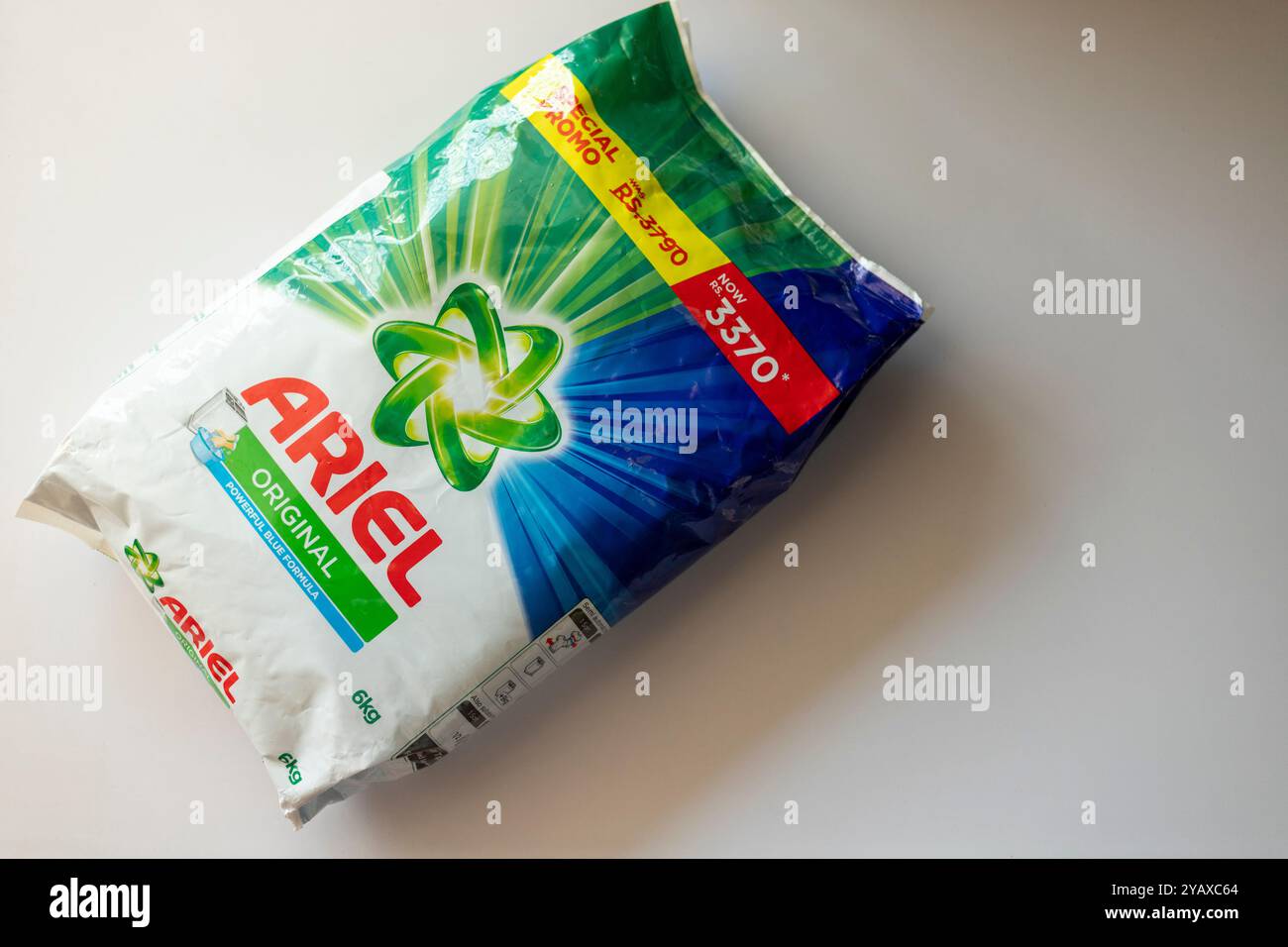 Ariel powder hi-res stock photography and images - Alamy