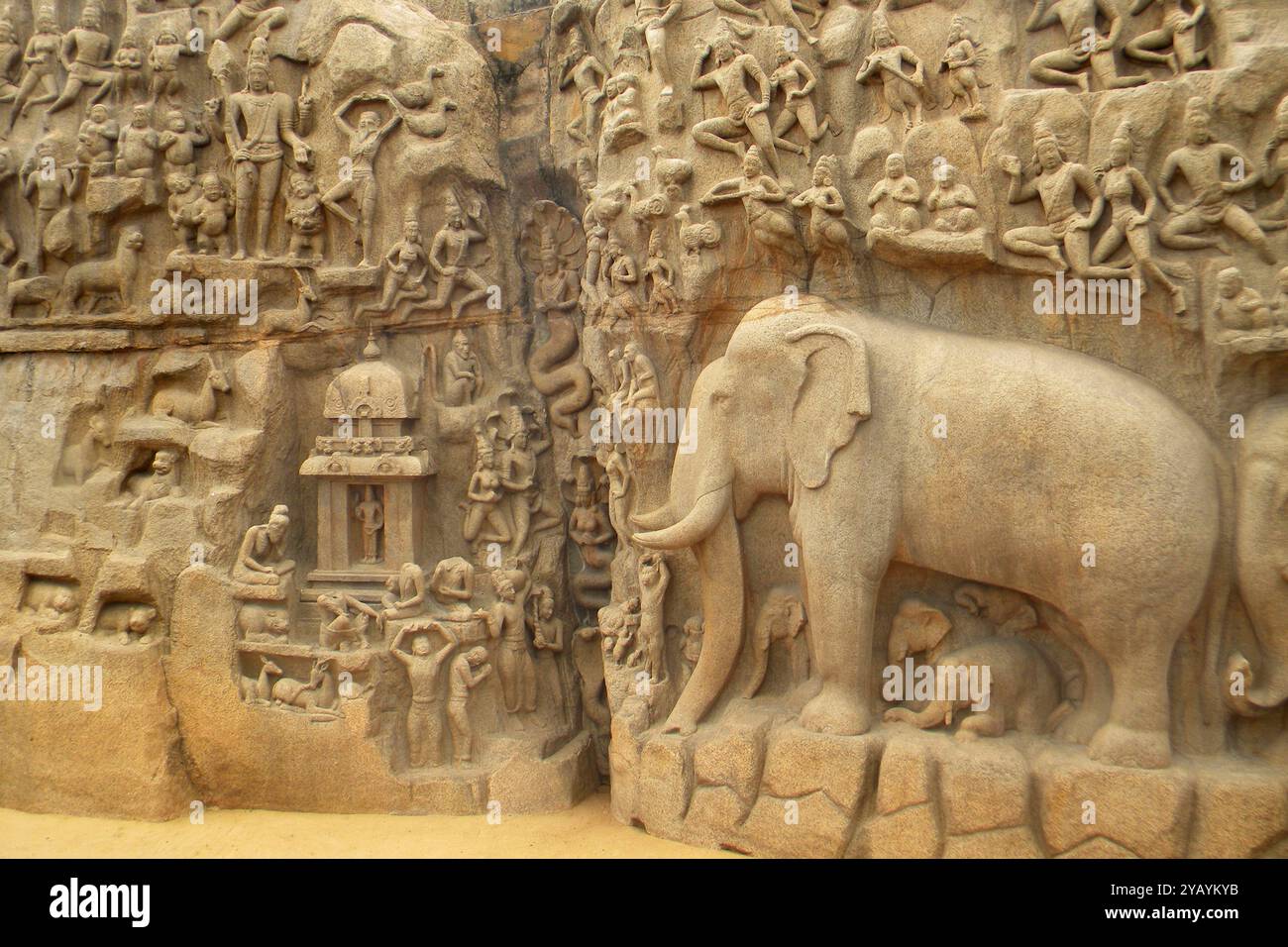 India indian bas relief hi-res stock photography and images - Alamy