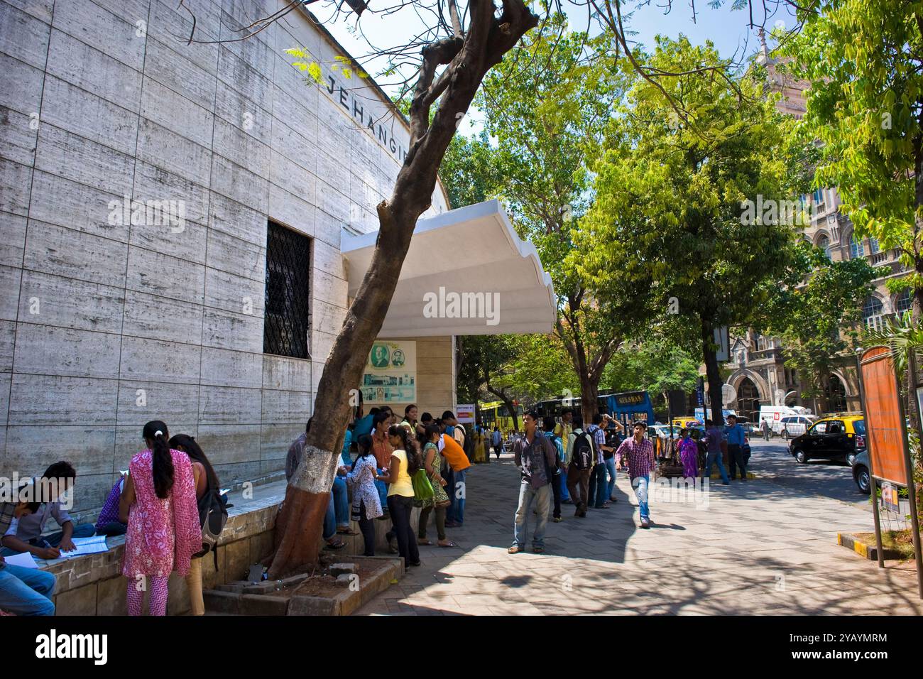 Daily life in centre town, Mumbai, India Stock Photo - Alamy
