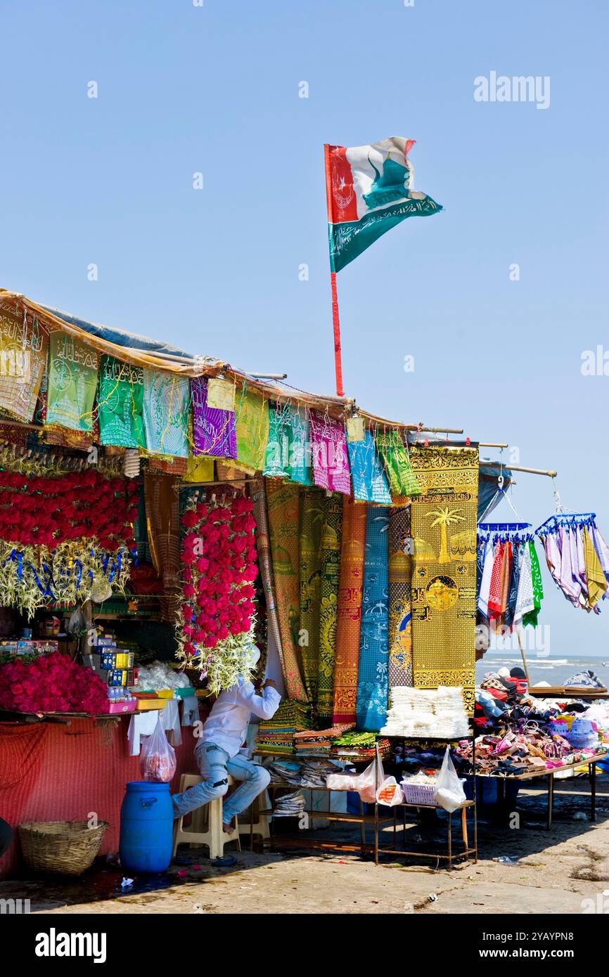 Islamic market hi-res stock photography and images - Alamy