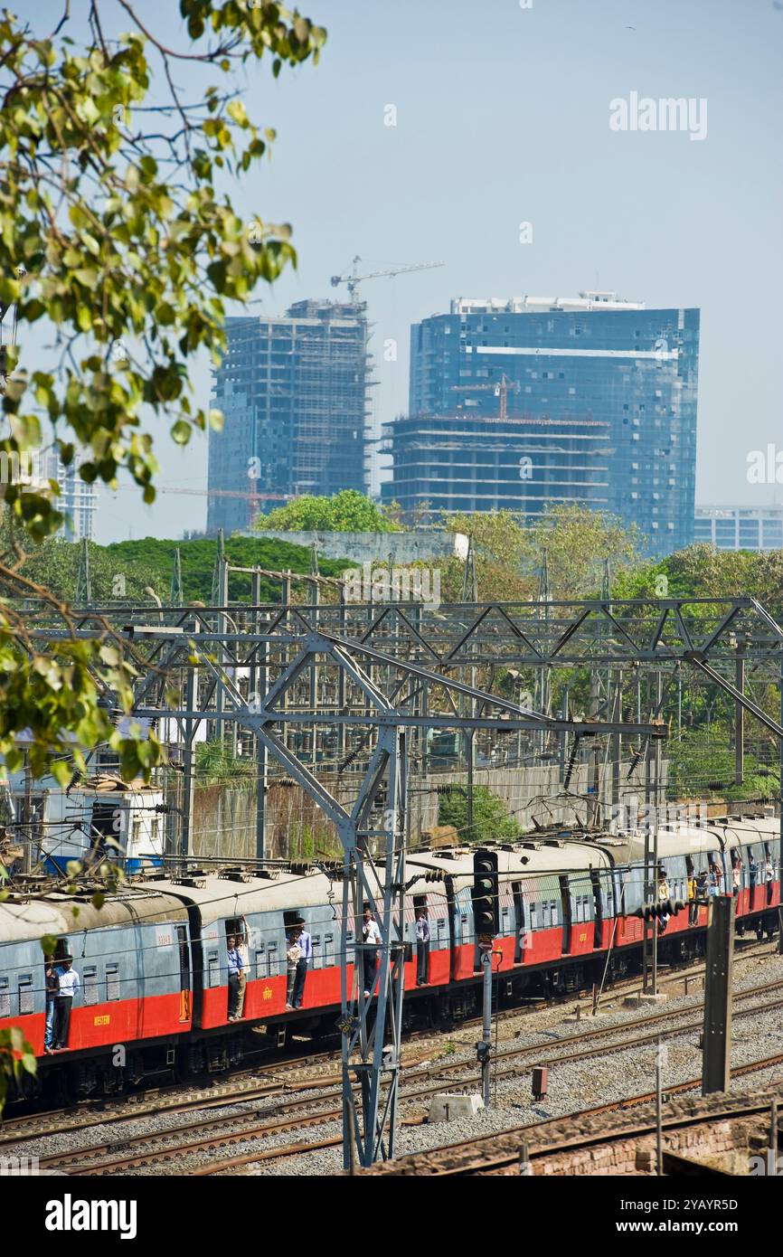 Mahalaxmi Railway station, Mumbai, India Stock Photo - Alamy