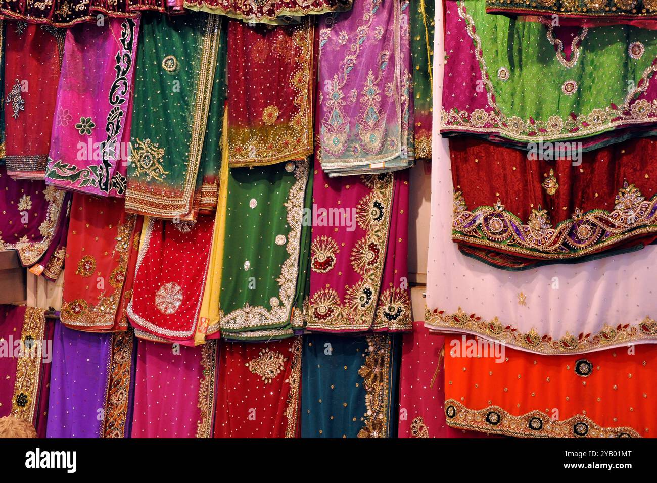 India, Gujarat, Bhavnagar, traditional tissue Stock Photo - Alamy