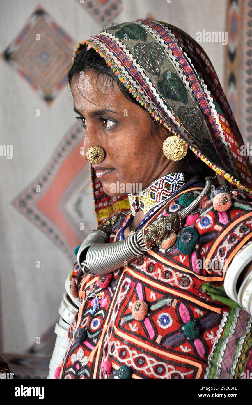 India, Gujarat, Rann of Kutch, Mengal tribe, woman Stock Photo - Alamy