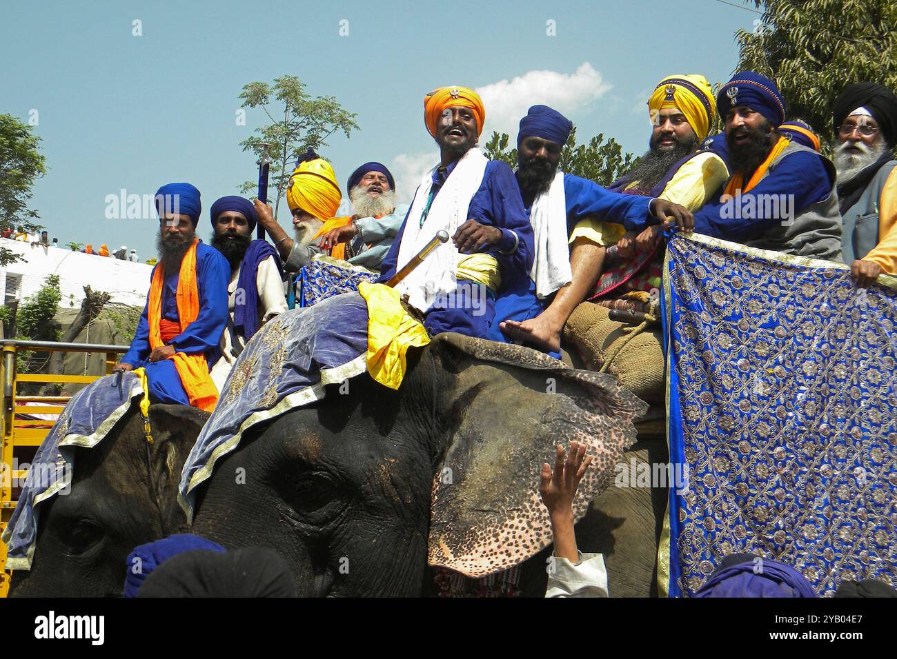 Holla mohalla hi-res stock photography and images - Alamy
