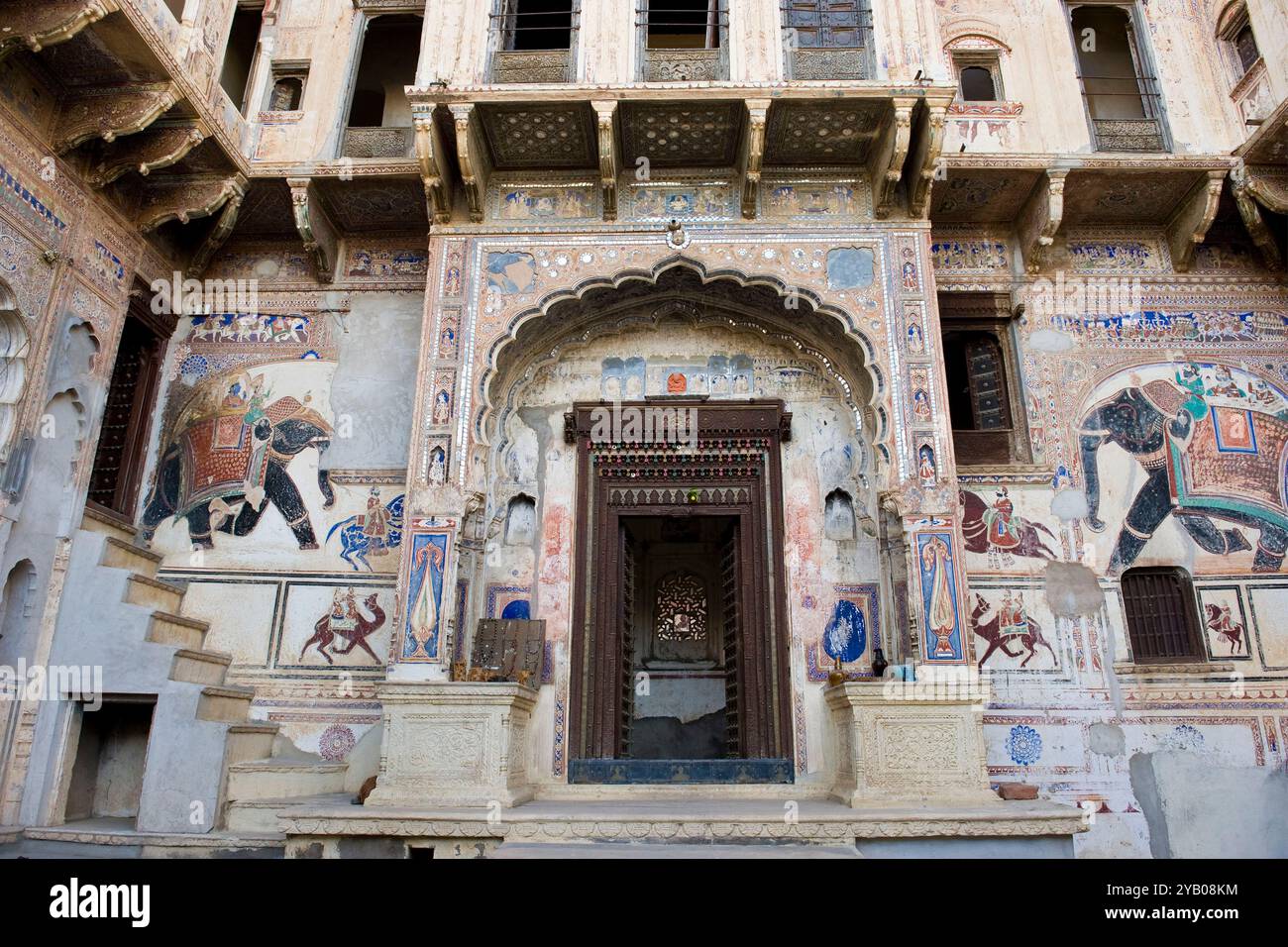 India, Rajasthan, Mandawa, Mohan Lal Sarraf haveli Stock Photo - Alamy