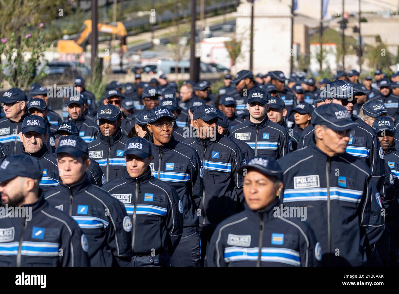 Paris, France. 16th Oct, 2024. Group photo with many municipal police ...