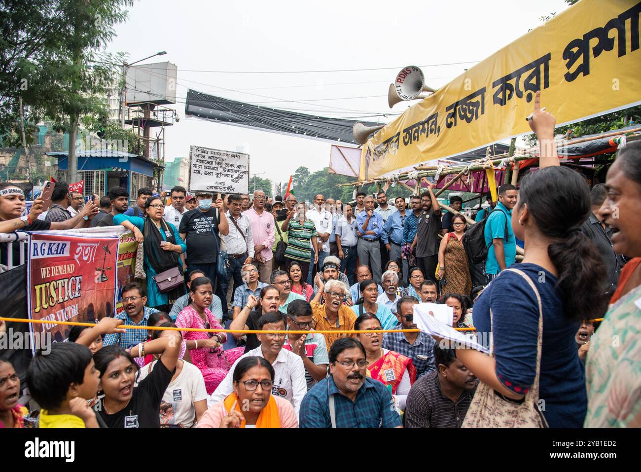 Kolkata, India. 16th Oct, 2024. Kolkata witnessed unprecedented never ...