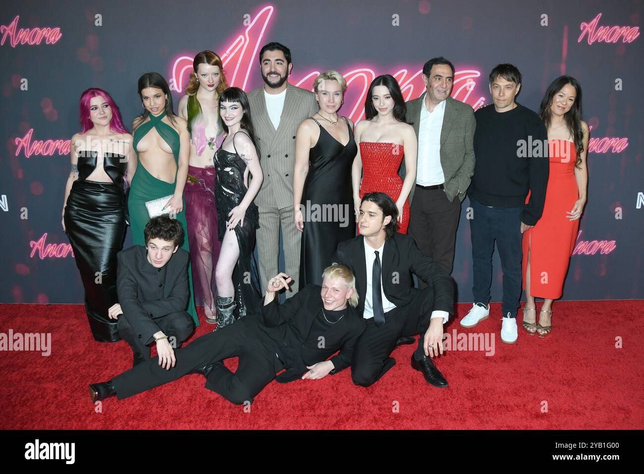 Ny. 15th Oct, 2024. Cast at arrivals for ANORA Premiere, Regal Times ...