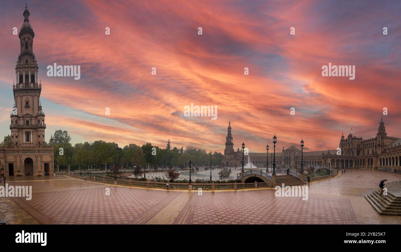 Plaza de Espana at sunset in Seville Stock Photo - Alamy
