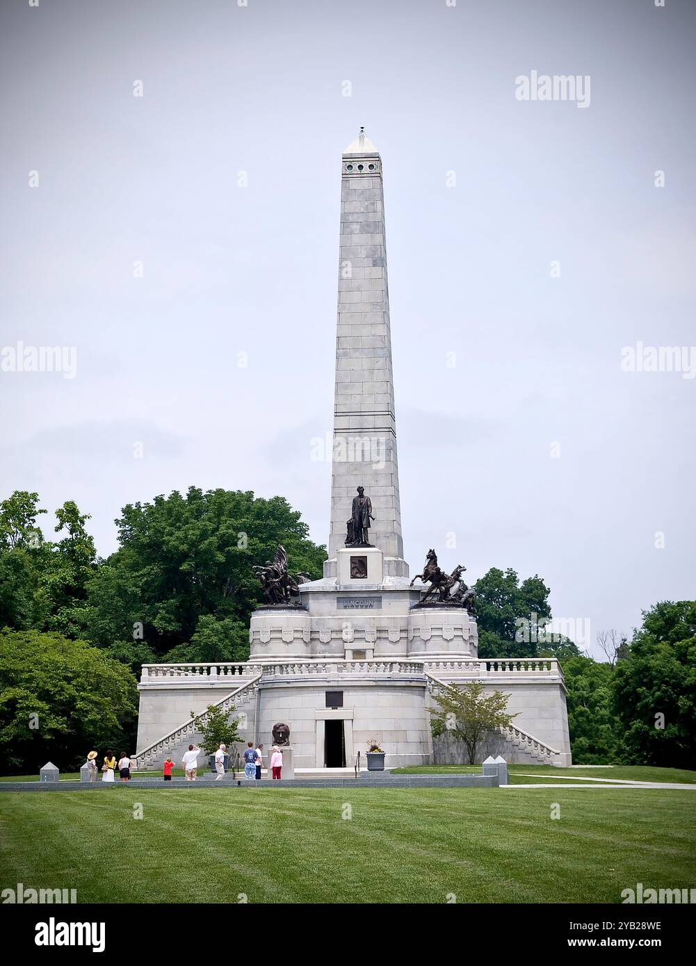 Lincoln's tomb, Springfield, Illinois Stock Photo - Alamy