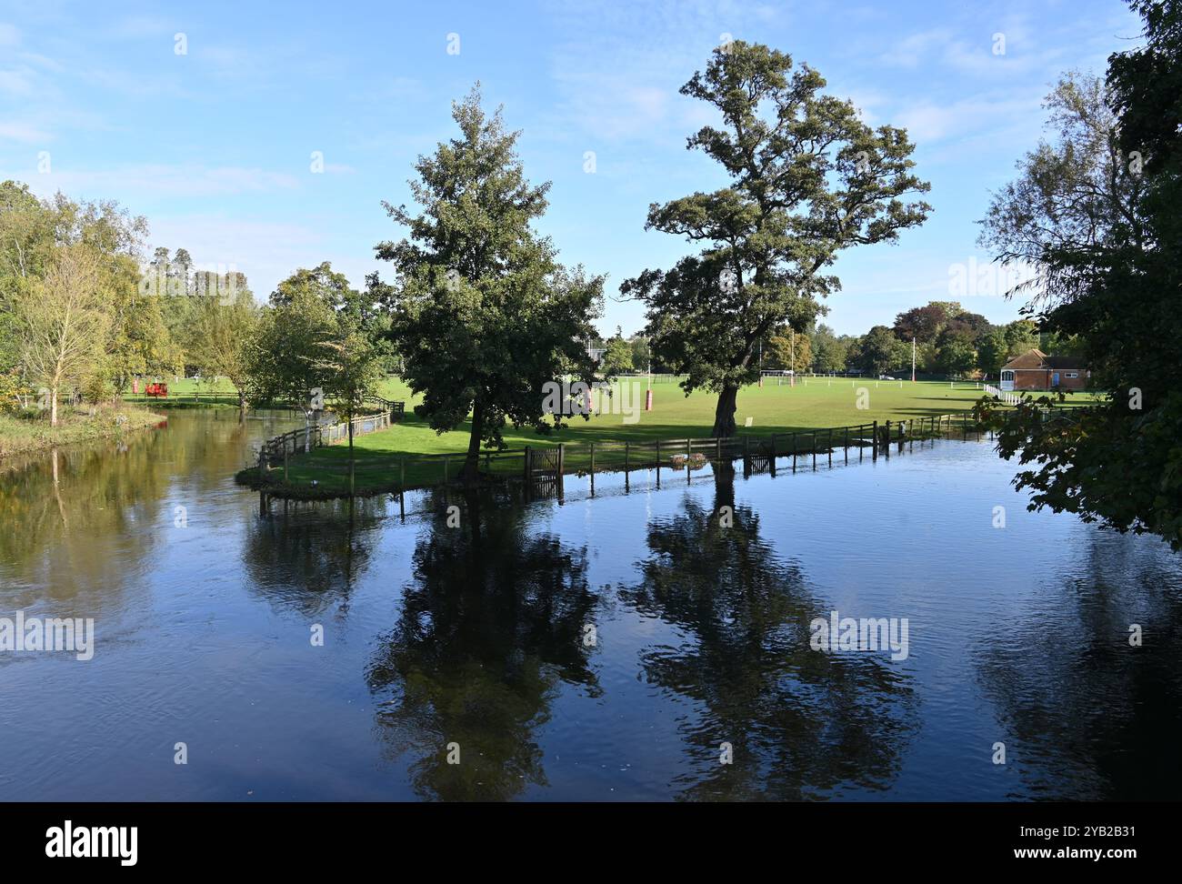 River Cherwell at a high level following reent spells of rain beside ...