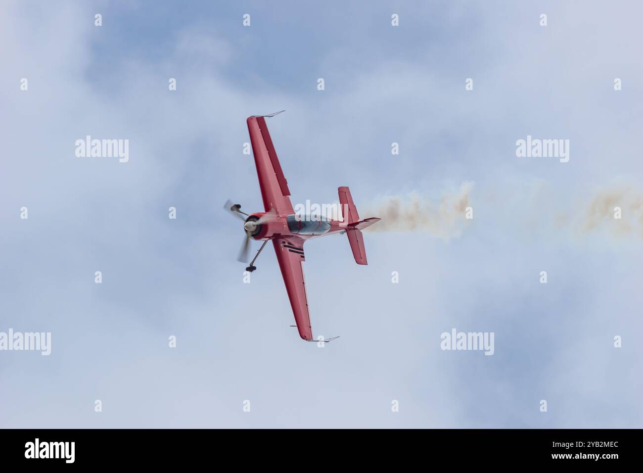 Sukhoi Su-29 aerobatic aircraft - dynamic display at Air Show Kosice ...