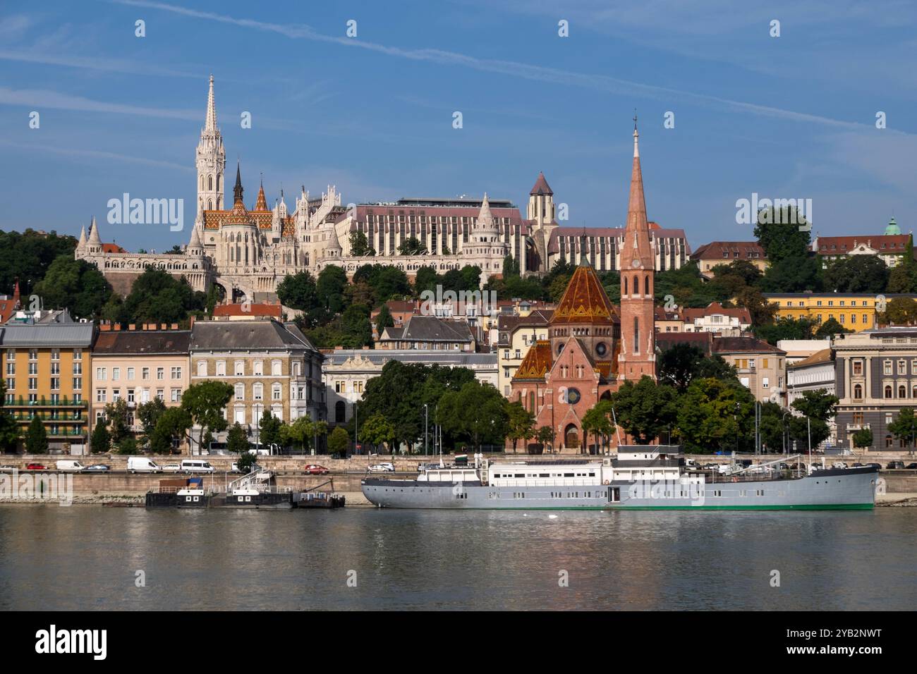 Danube River and view of the ancient city of Buda with the Matthias ...