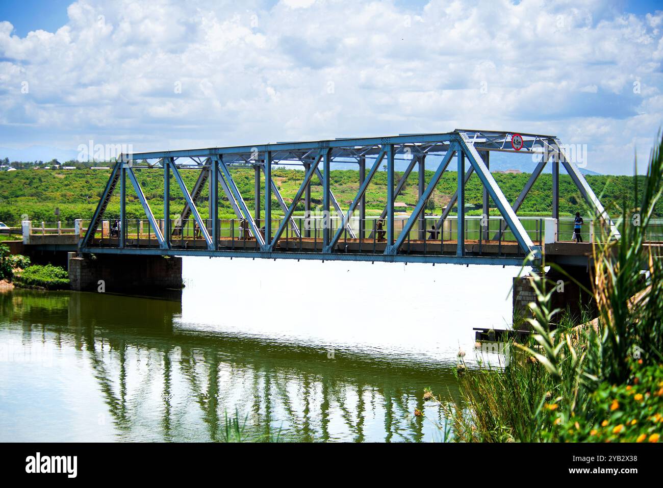 Katunguru bridge hi-res stock photography and images - Alamy