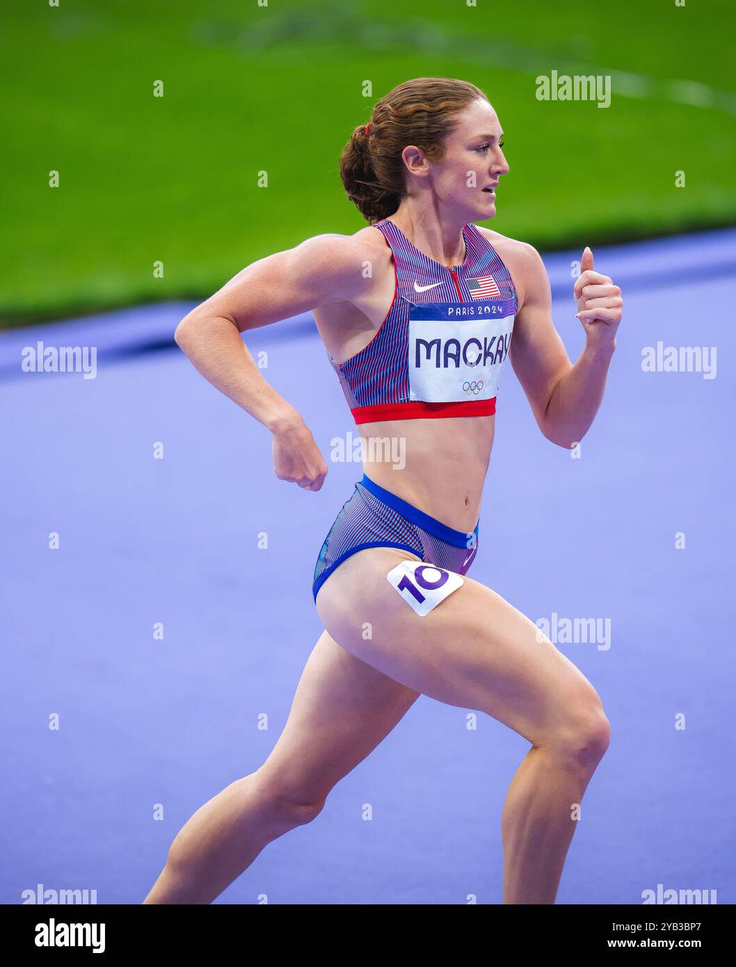 Emily Mackay participating in the 1500 meters at the Paris 2024 Olympic ...