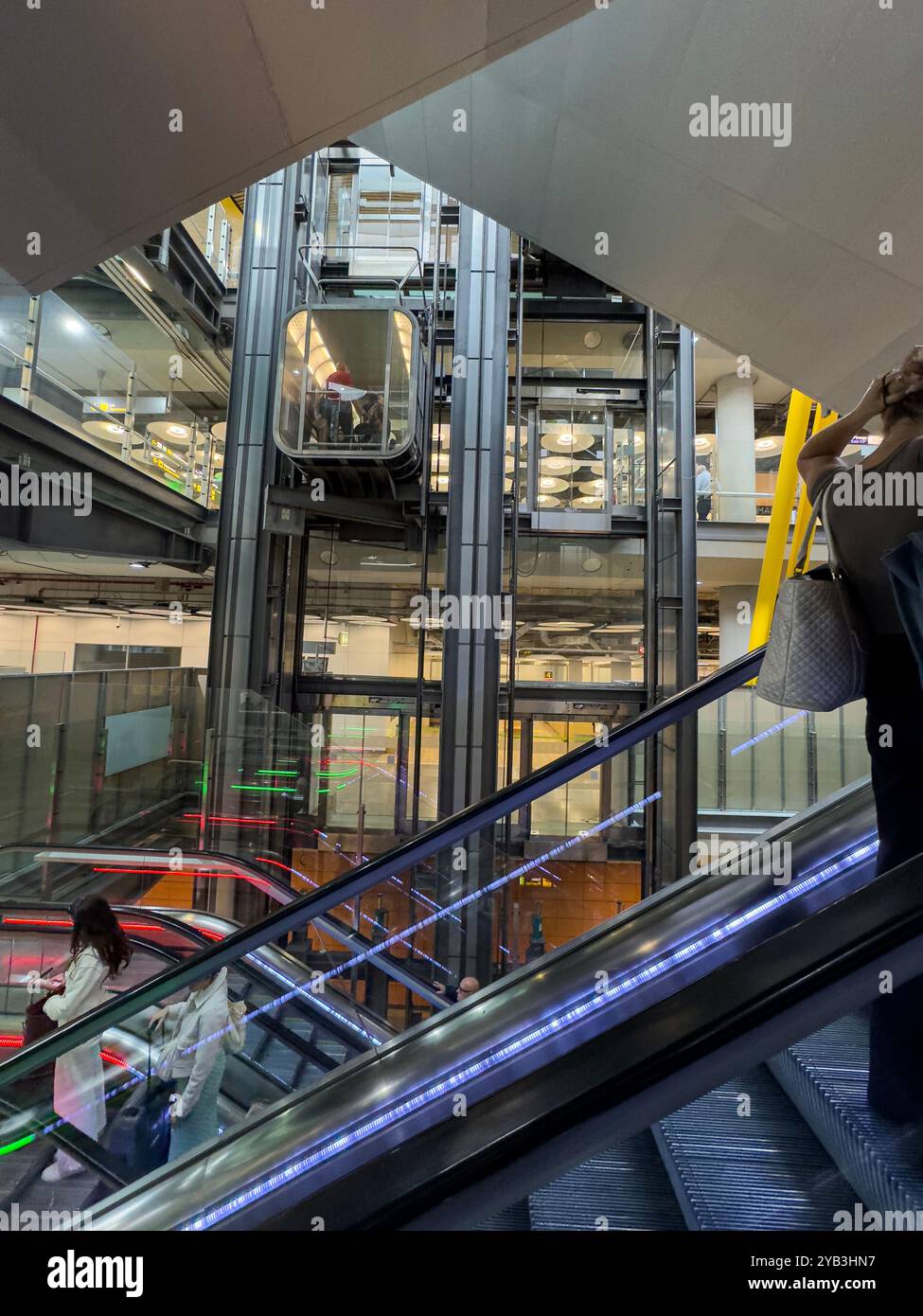 T4 terminal barajas madrid hi-res stock photography and images - Alamy