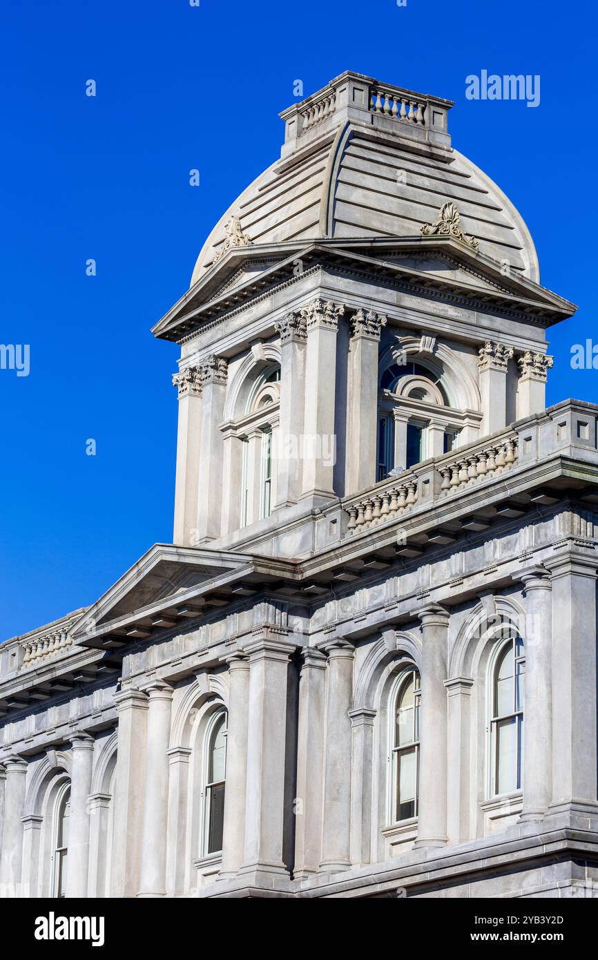 Historic custom house port hi-res stock photography and images - Alamy