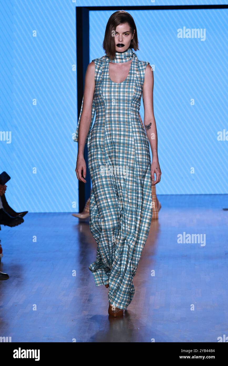 Sao Paulo, Brazil. 16th Oct, 2024. Model on runway for Weider Silverio ...