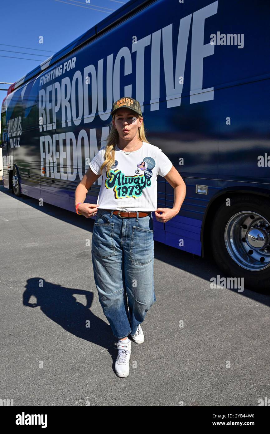 Las Vegas, Nevada, USA. 16th Oct, 2024. Actor ELIZABETH BANKS attends a ...
