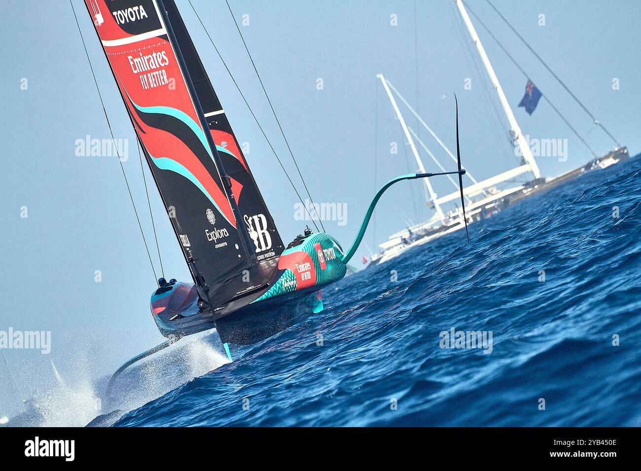 Emirates team new zealand barcelona hi-res stock photography and images ...