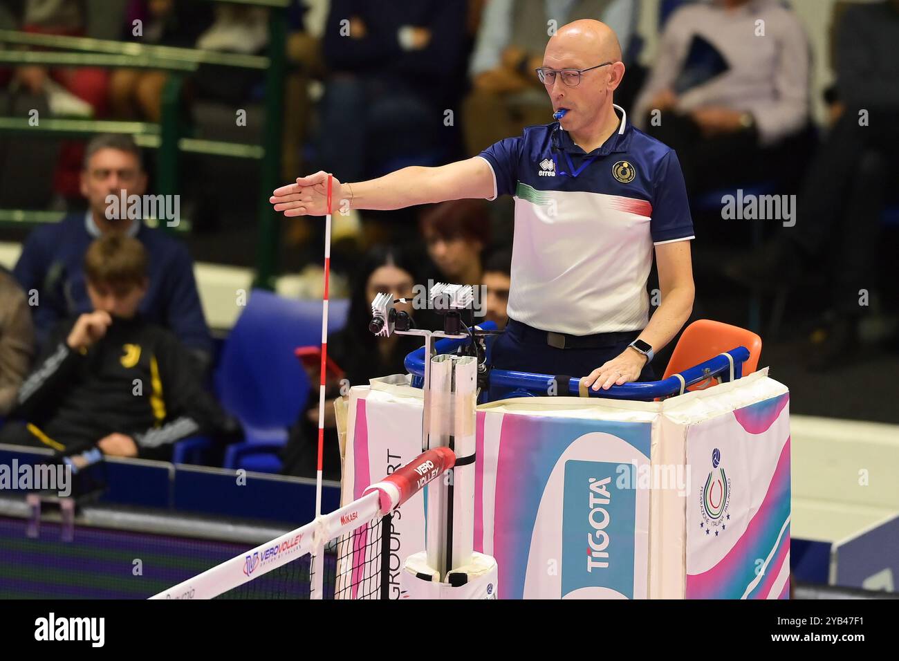First referee Umberto Zanussi during the Italian volleyball Serie A1 ...