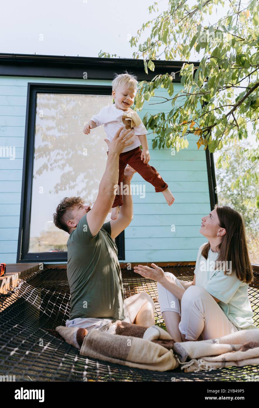 Parentchild bonding hi-res stock photography and images - Alamy