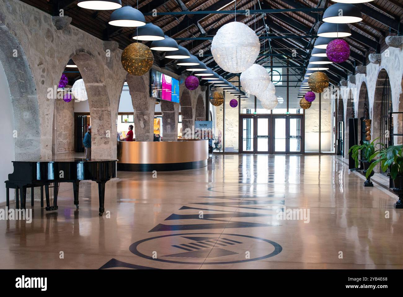 World of wine porto hi-res stock photography and images - Alamy