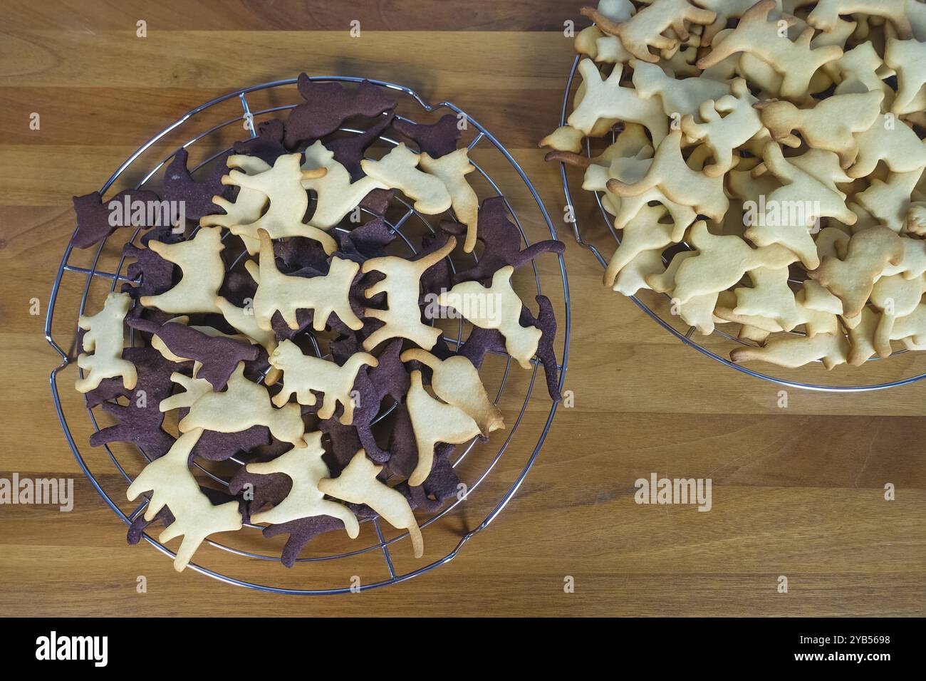 Swabian cuisine, Swabian Christmas biscuits, cookie cutters, shortbread ...