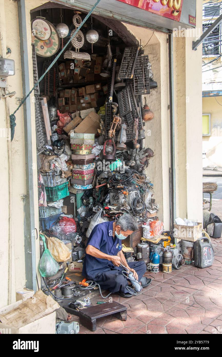 repair man, DIY Stock Photo - Alamy
