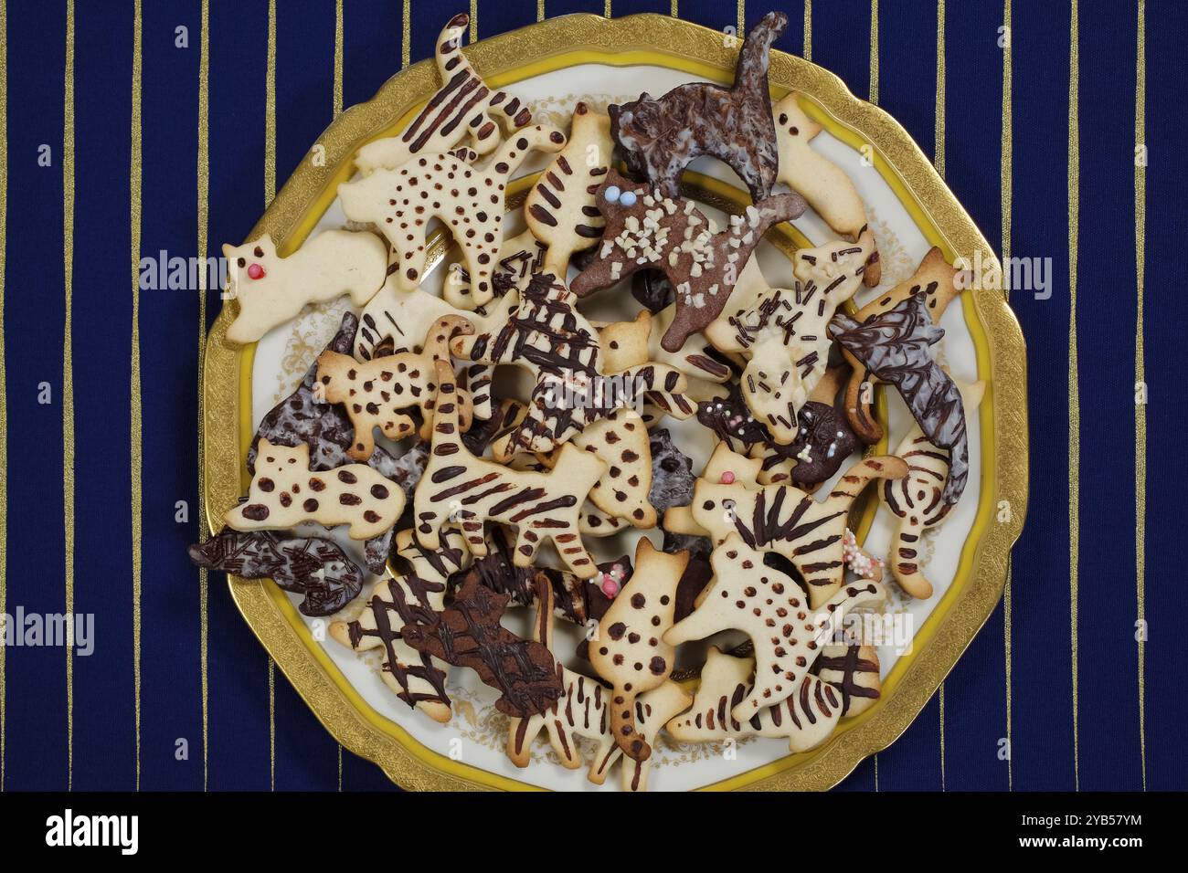 Swabian cuisine, Swabian Christmas biscuits, cookie cutters, shortbread ...