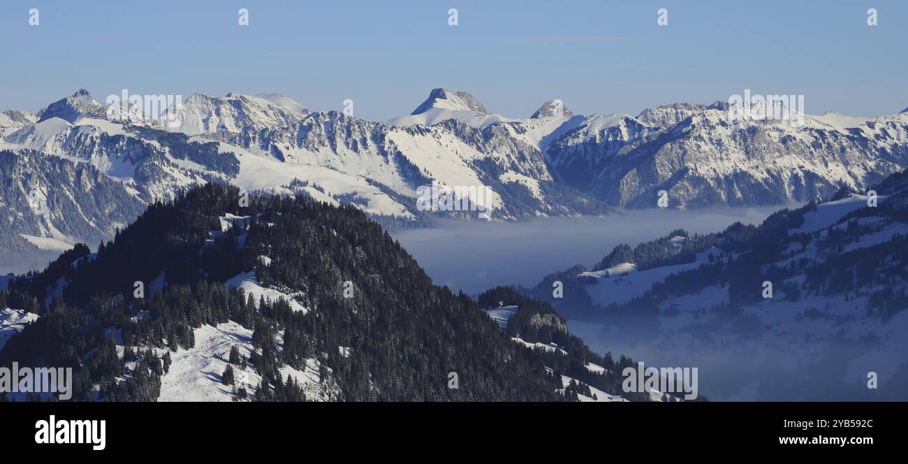 Switzerland simmental valley hi-res stock photography and images - Alamy
