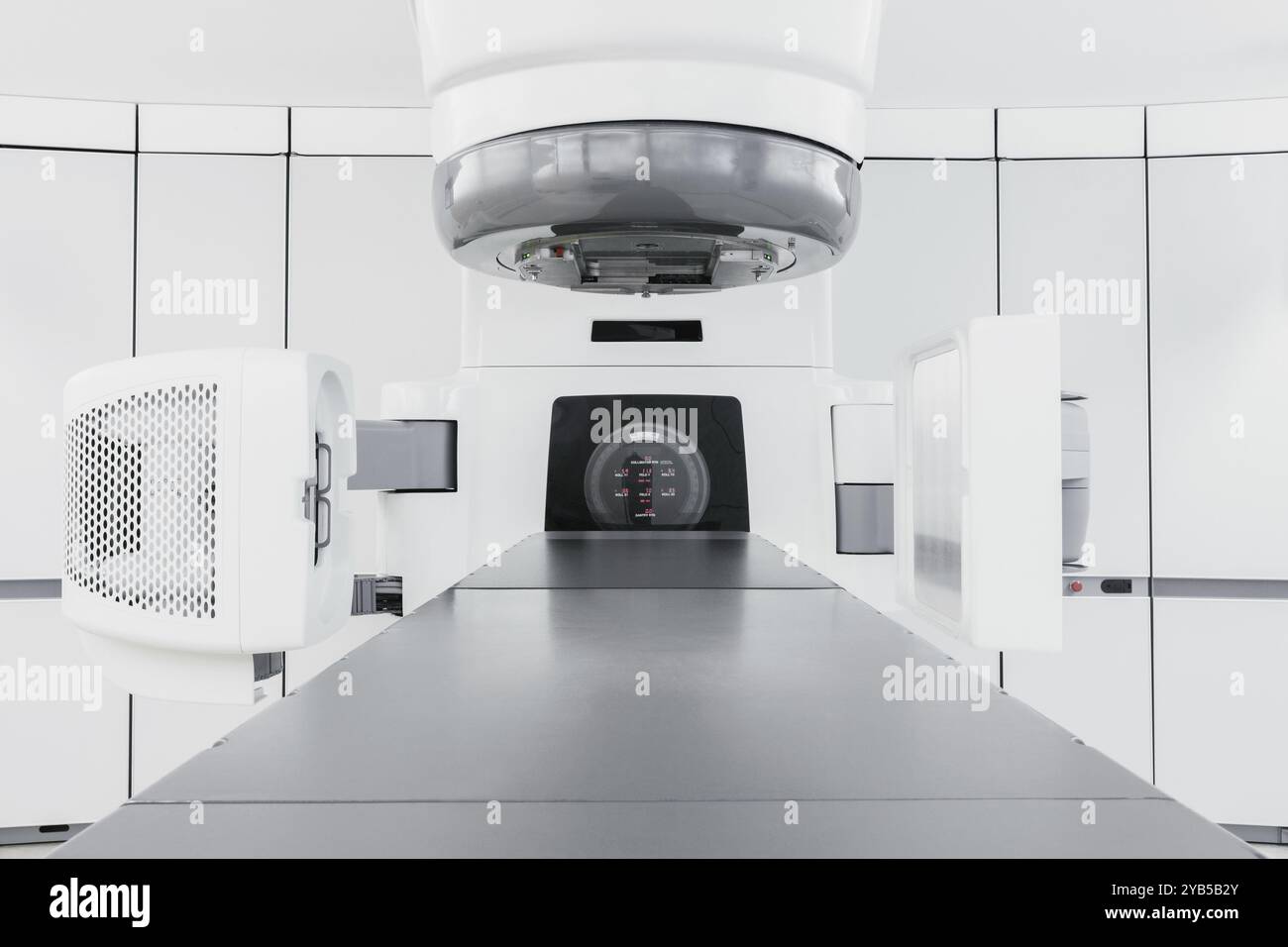 Medical linear accelerator in therapeutic oncology Stock Photo - Alamy