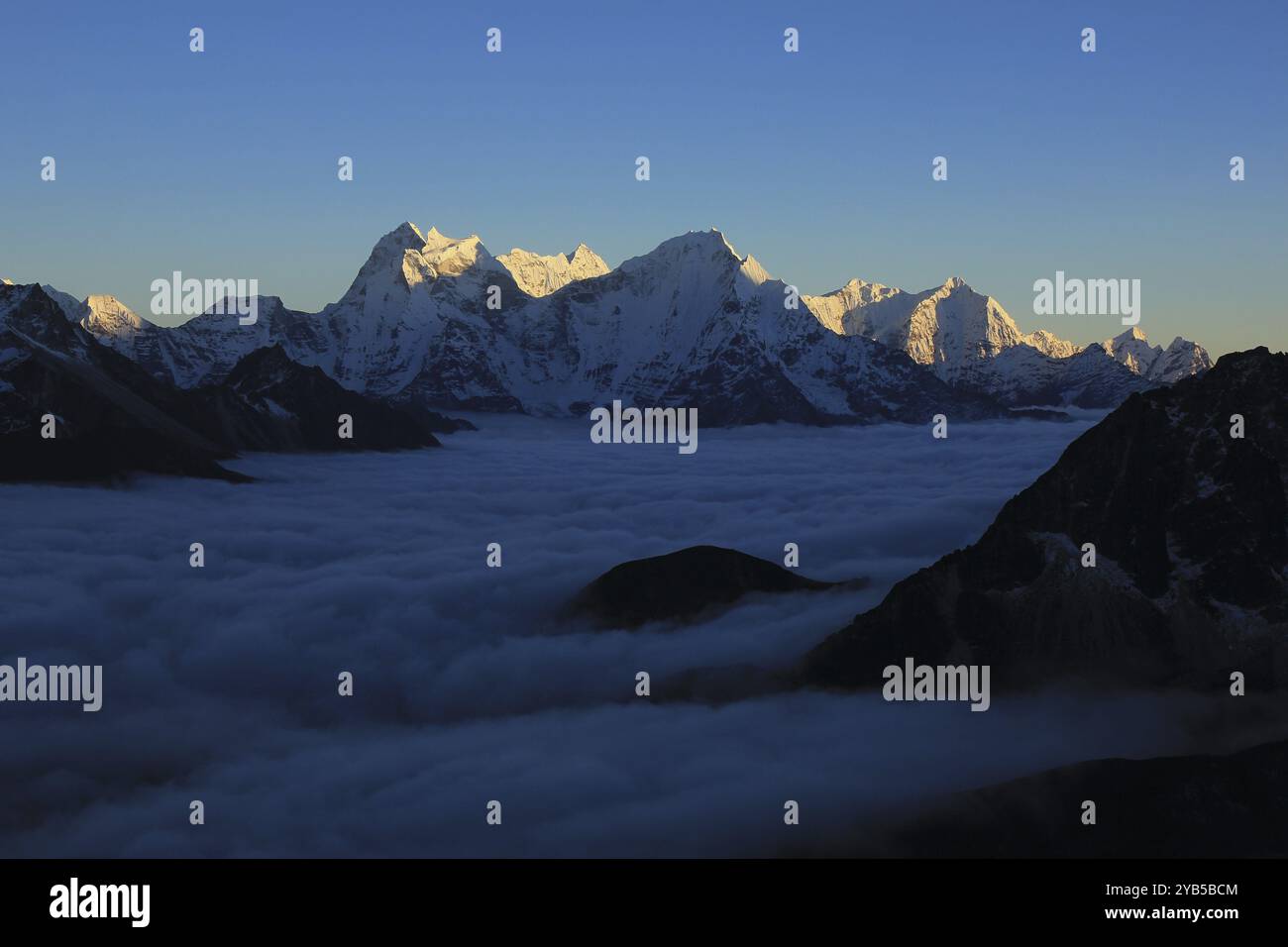 Famous places in nepal hi-res stock photography and images - Alamy