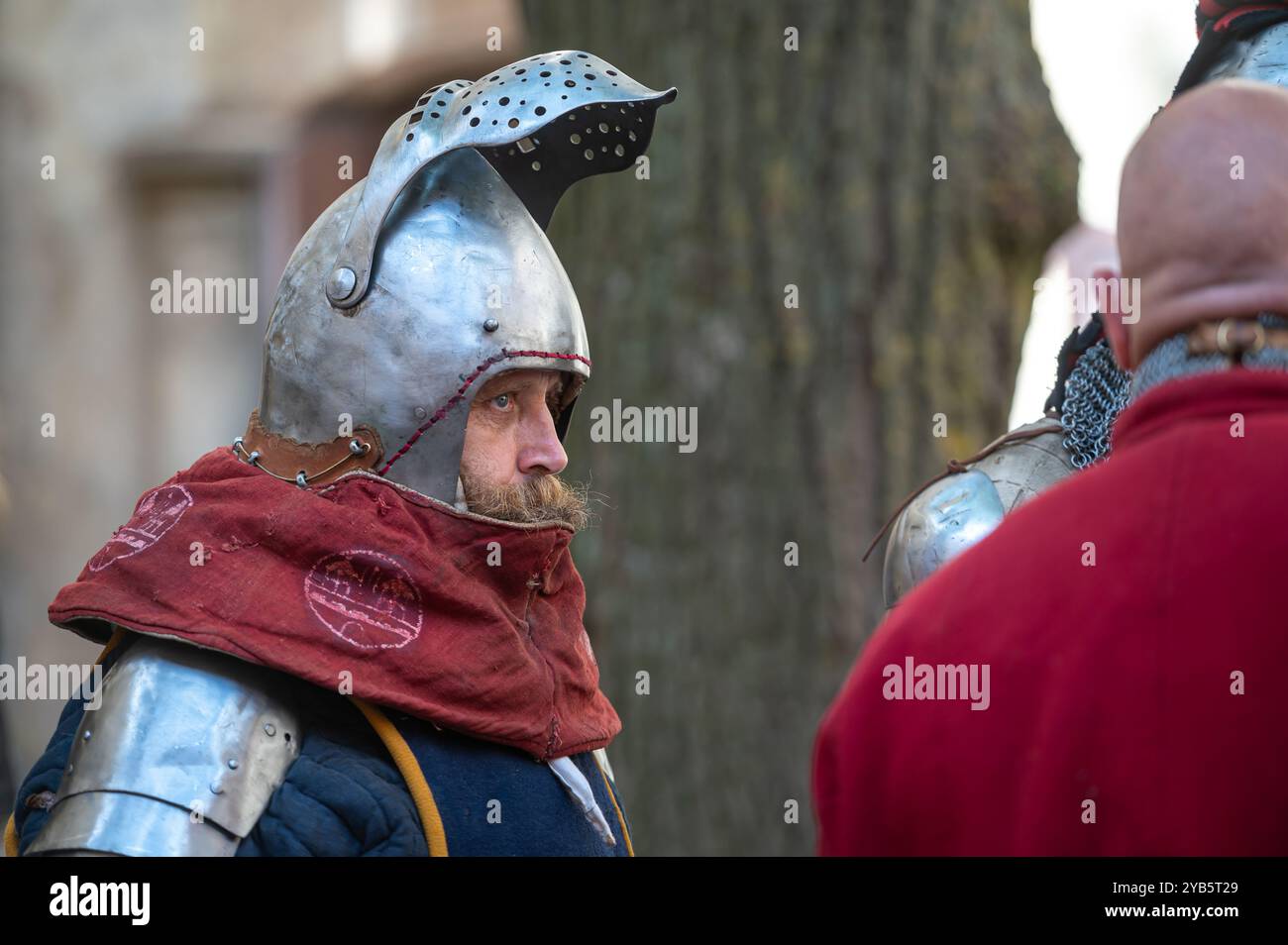 Clad in chainmail hi-res stock photography and images - Alamy