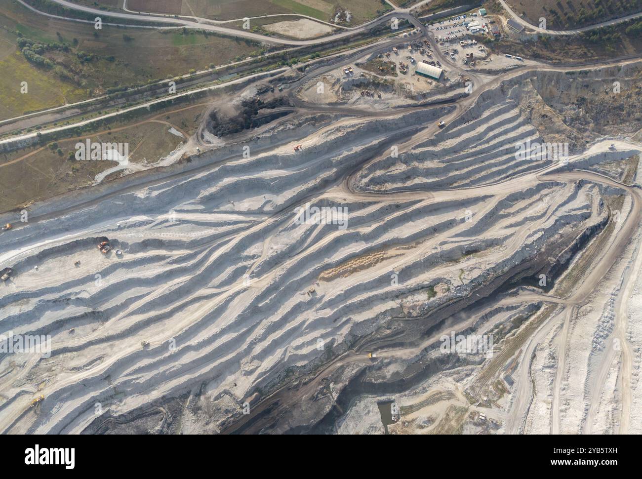 Open pit large scale mining equipment hi-res stock photography and ...