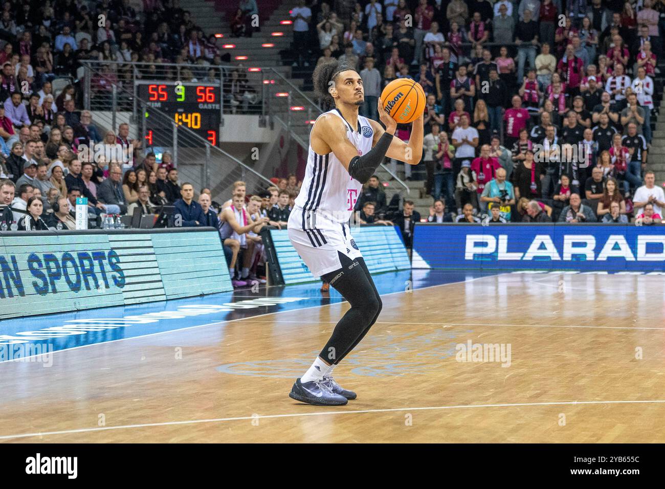 3 punktewurf hi-res stock photography and images - Alamy