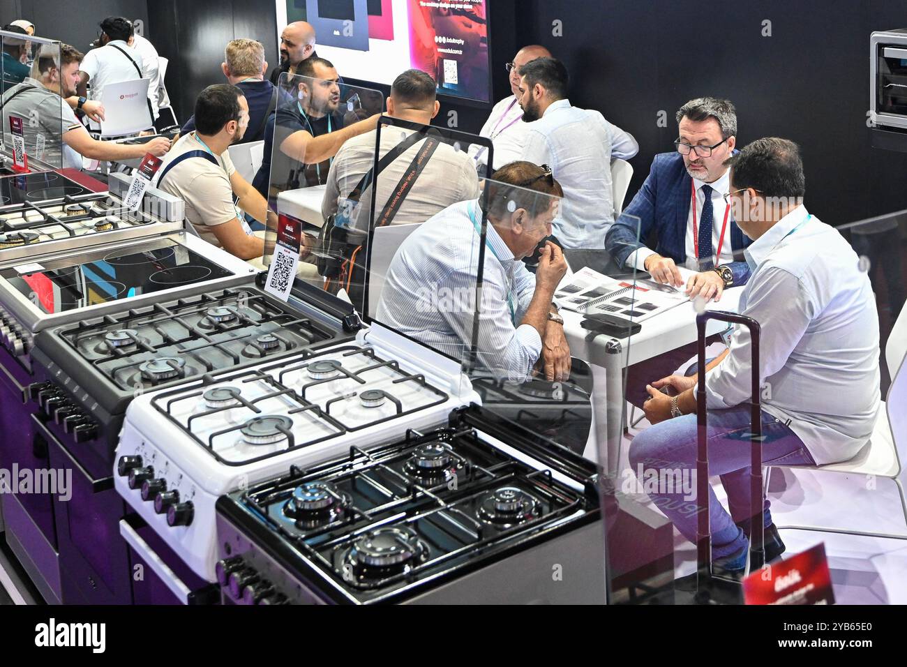 136th canton fair hi-res stock photography and images - Alamy