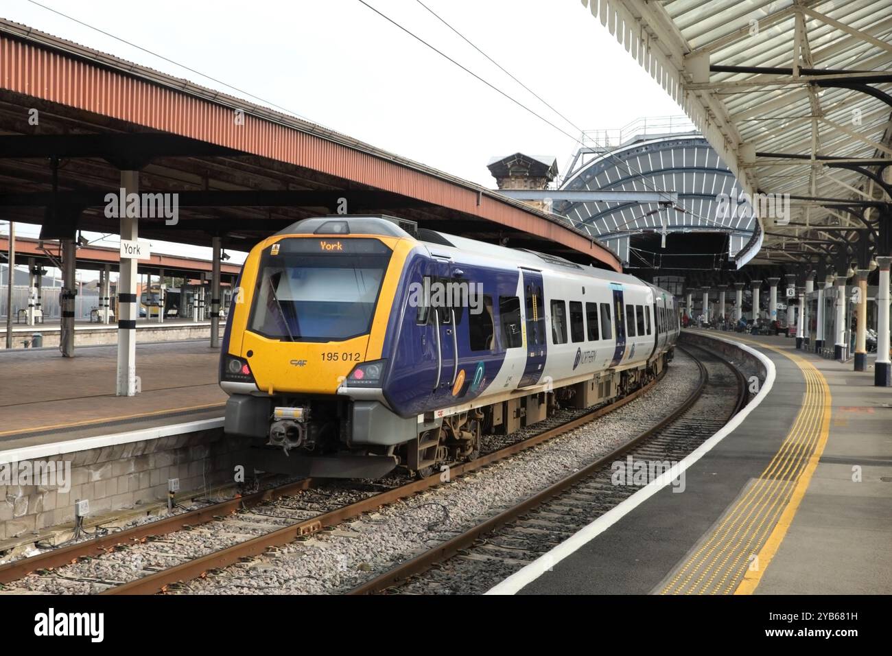 Class 195 railway unit hi-res stock photography and images - Alamy
