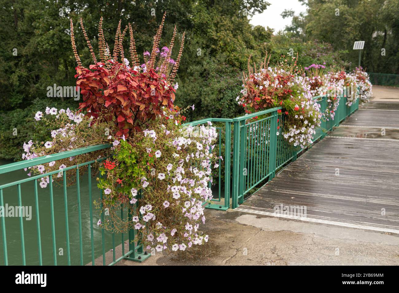 Canal de huningue hi-res stock photography and images - Alamy