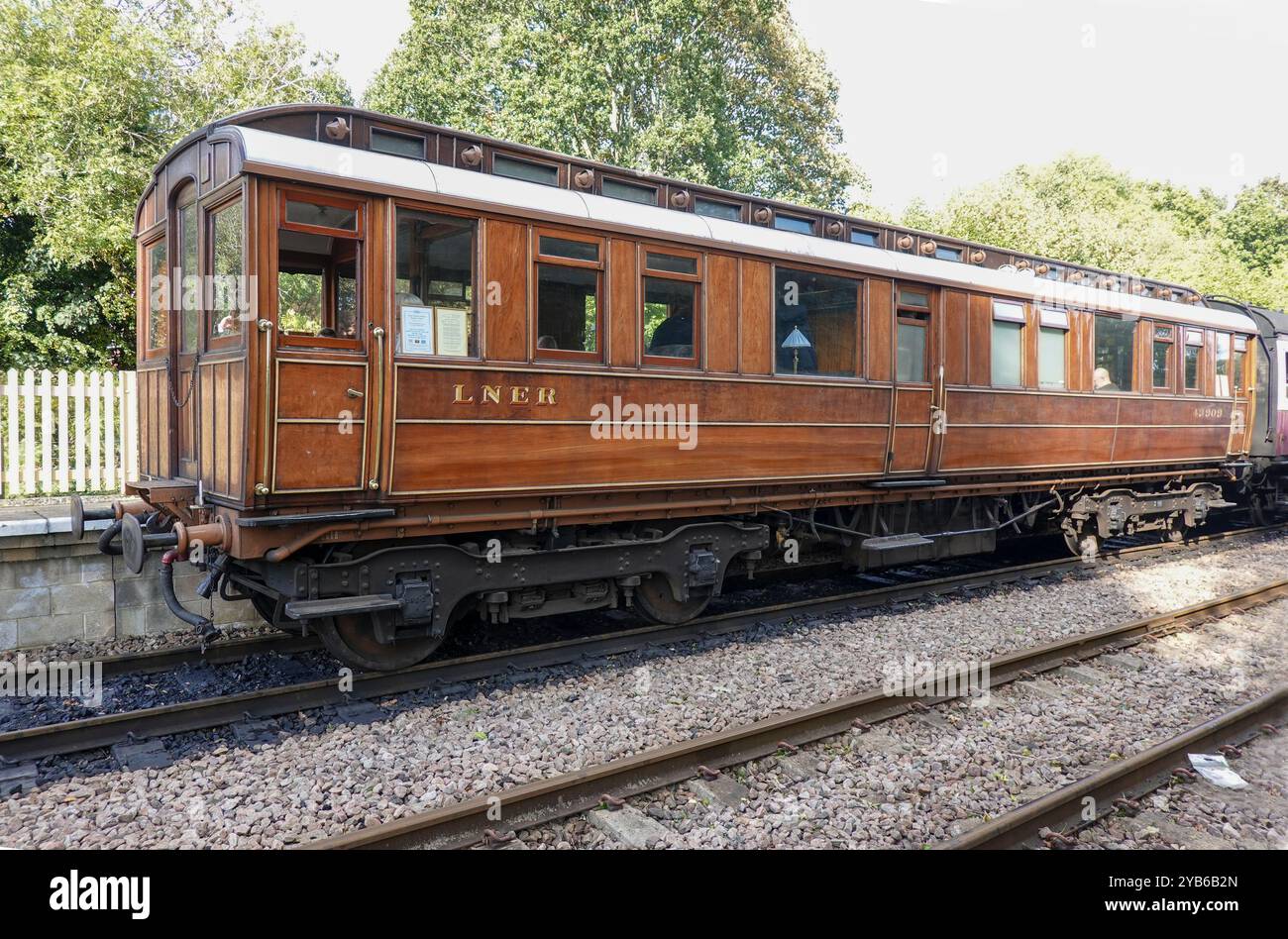 LNER Directors Saloon at the Bluebell Railway Giants of Steam Weekend ...
