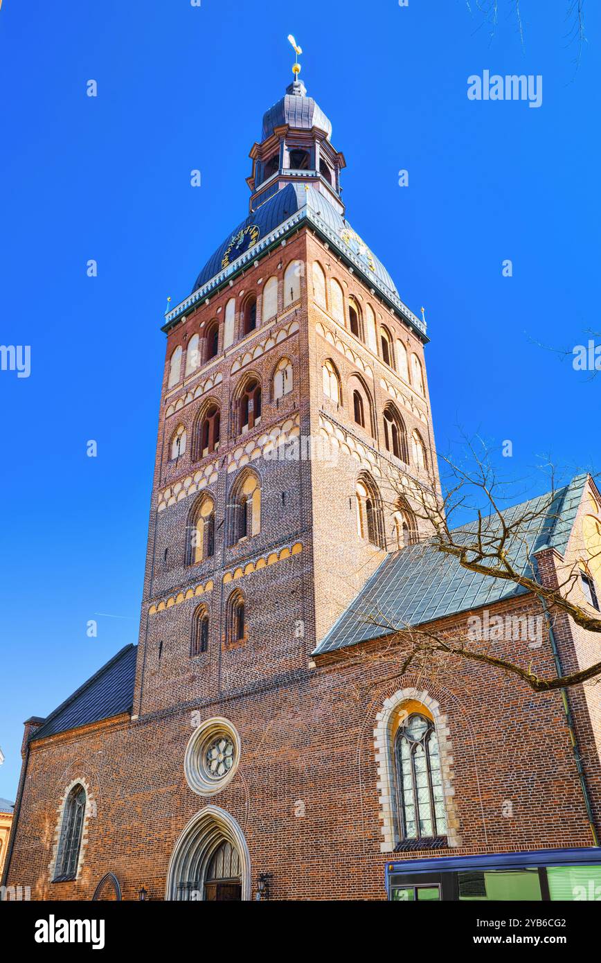 Gothic and romanesque elements hi-res stock photography and images - Alamy