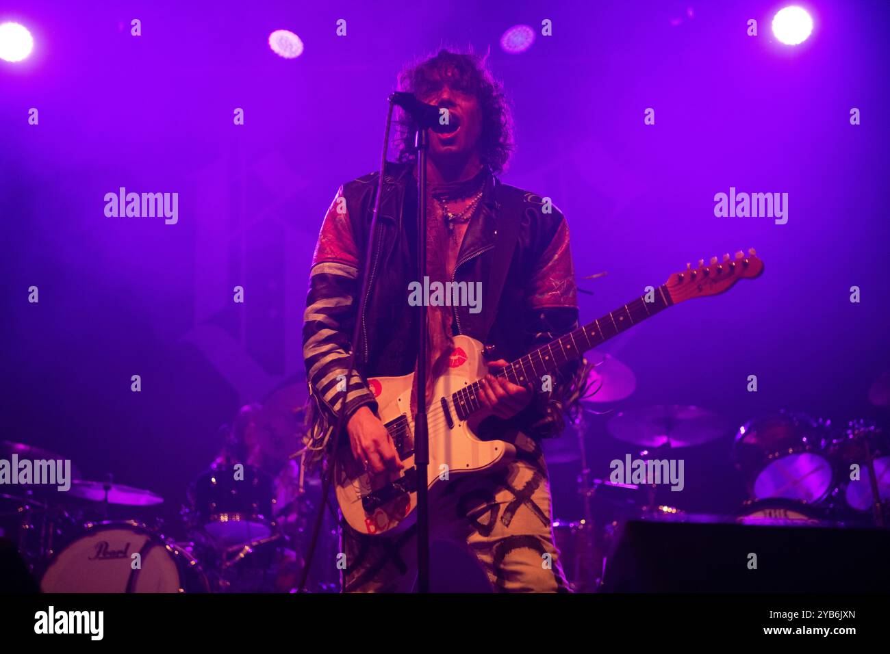 English songwriter, singer and musician, Barns Courtney performing live ...