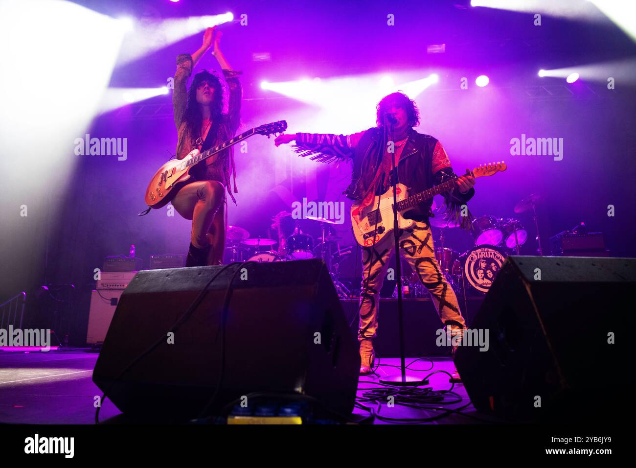 English songwriter, singer and musician, Barns Courtney performing live ...