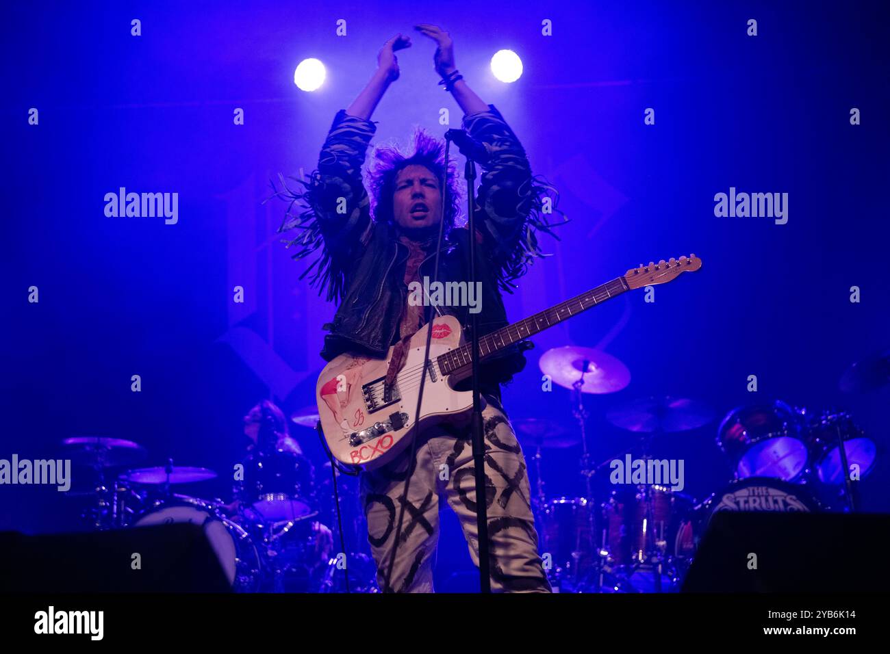 English songwriter, singer and musician, Barns Courtney performing live ...