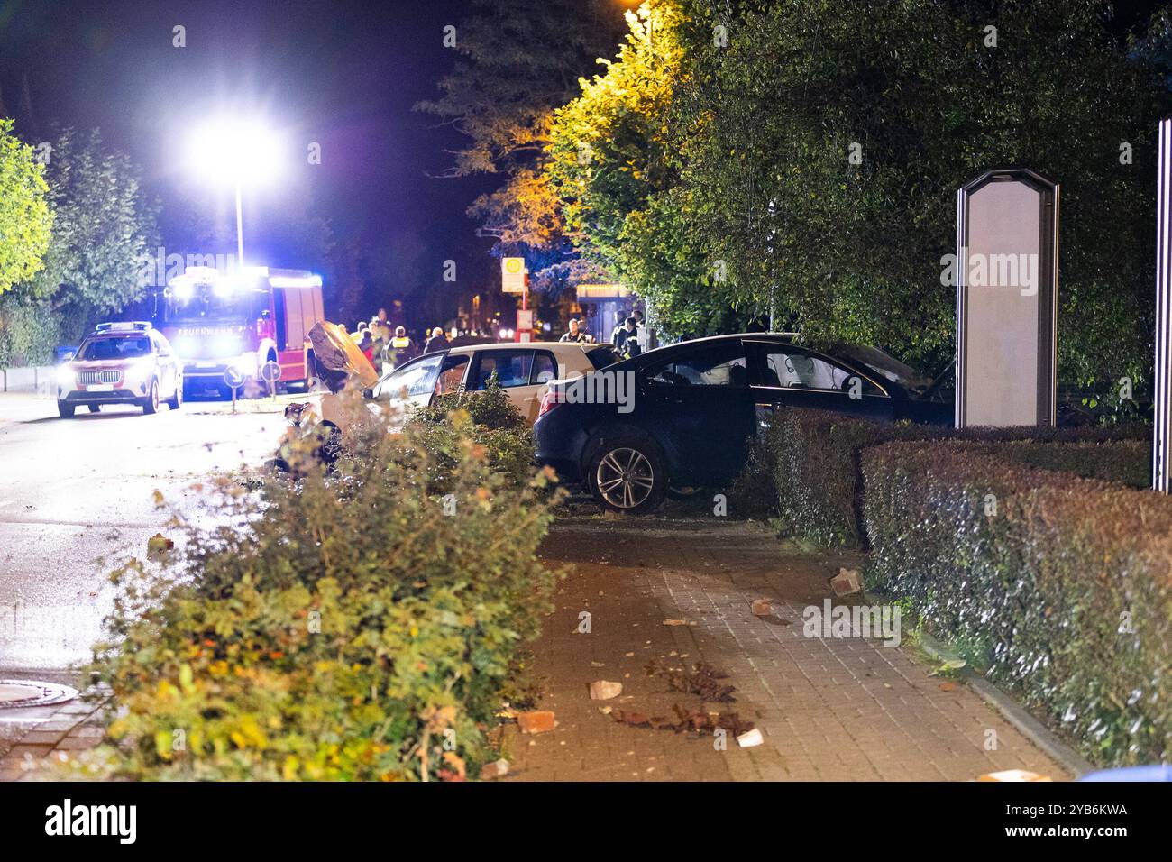 Schwerer Unfall in Willich: Verdacht auf illegales Autorennen *** Serious accident in Willich ...