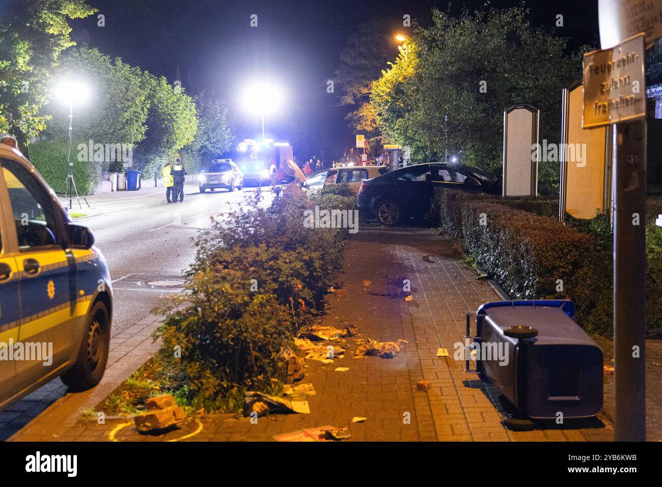 Schwerer Unfall in Willich: Verdacht auf illegales Autorennen *** Serious accident in Willich ...